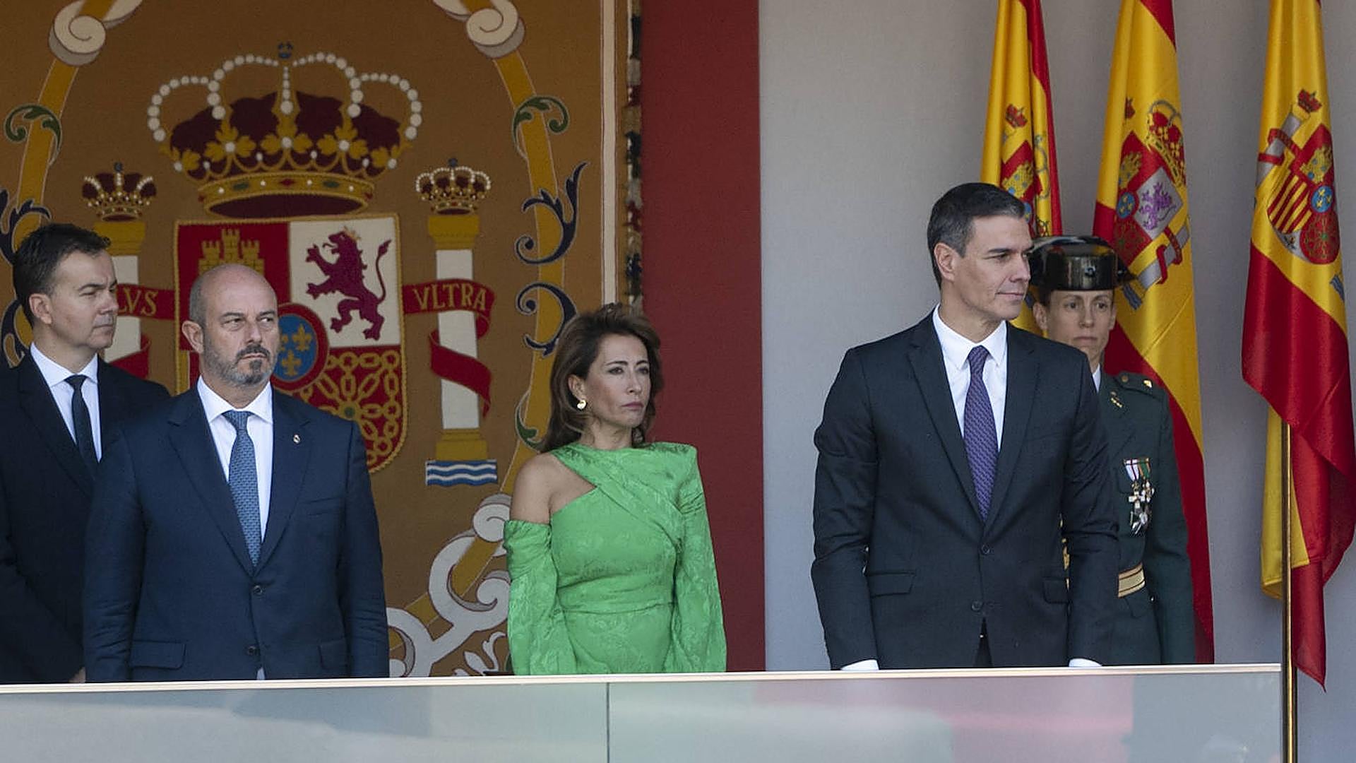 ¿Le parecen apropiados los abucheos y cánticos contra Pedro Sánchez en el desfile del Día de la ...